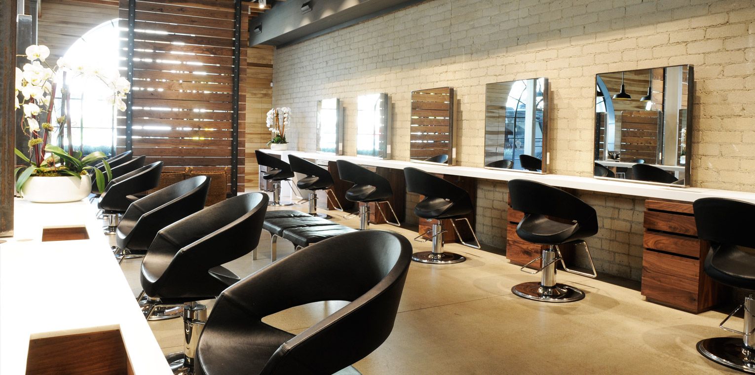 How To Look For And Get The Best Chairs For Your Salon?